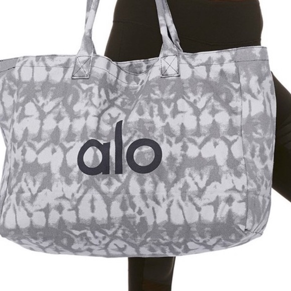 ALO Yoga | Bags | Alo Yoga Shopper Tote Bag | Poshmark